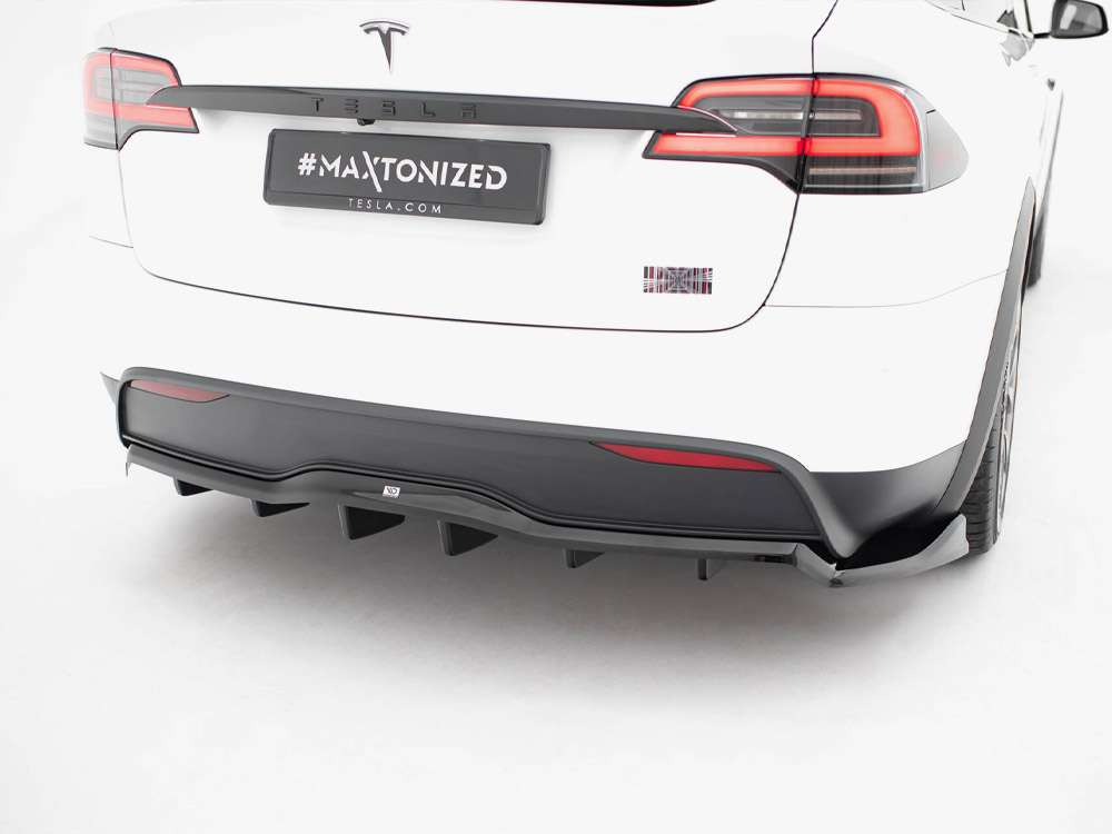 Rear Splitter (Vertical Bars) V.2 Tesla Model X Mk1 Facelift - Maxton ...